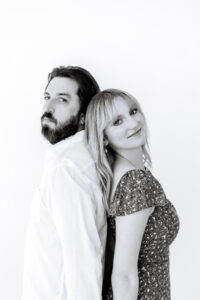 Erin & Justin | Picnic in the Park - alymateiphoto.com